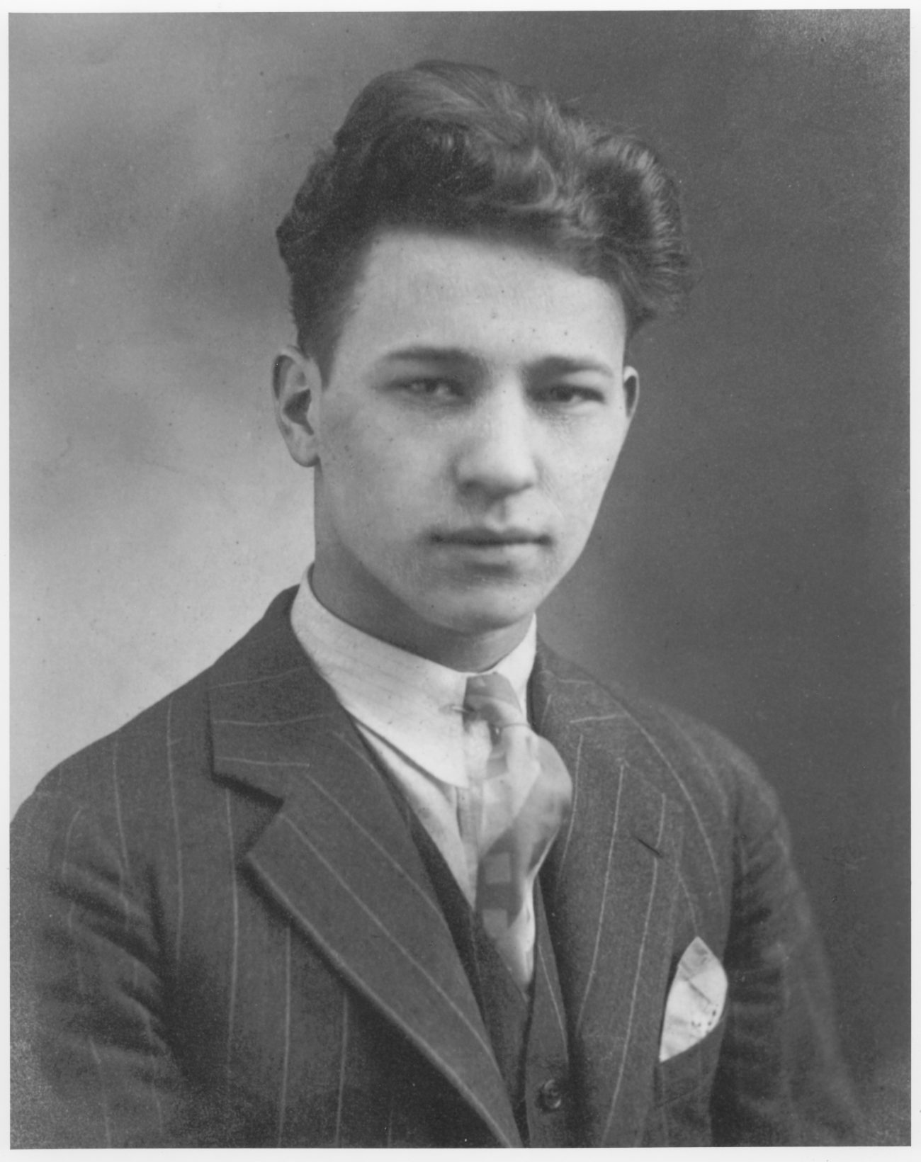 Endorsements – Immigrant Identities in St. Louis, 1903-1935